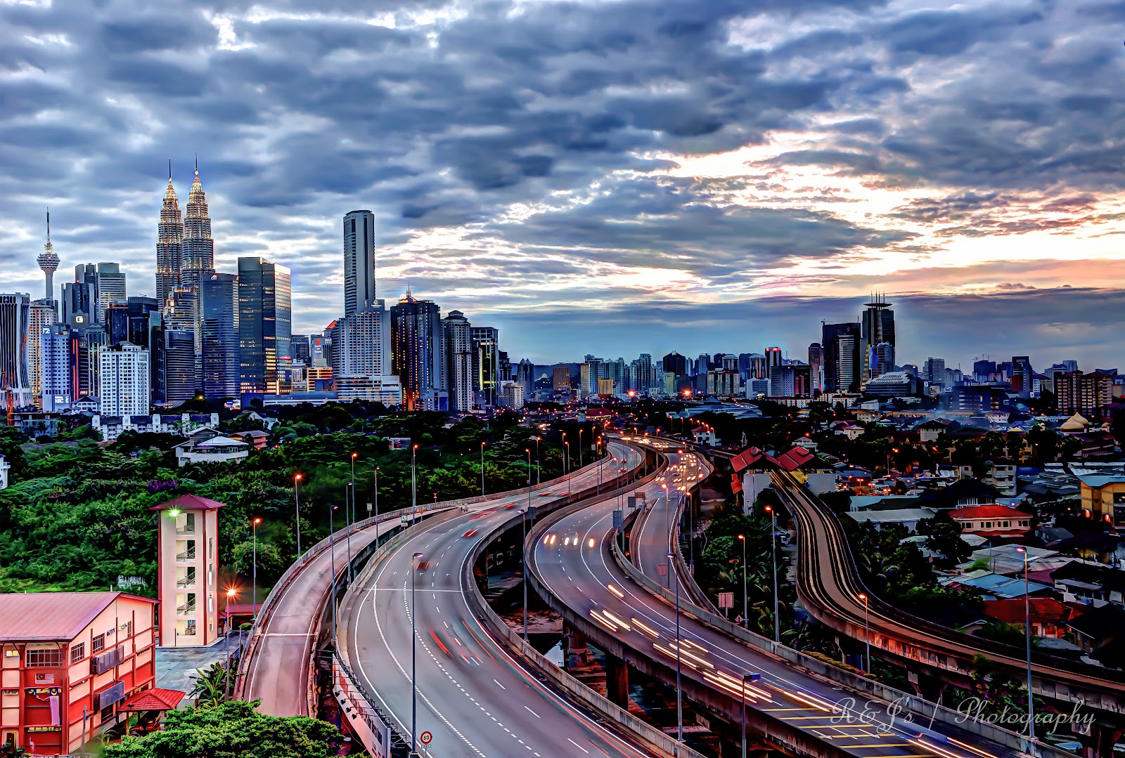 R & J Photography: KL City Skyscraper R & J Photography: KL City Skyscraper