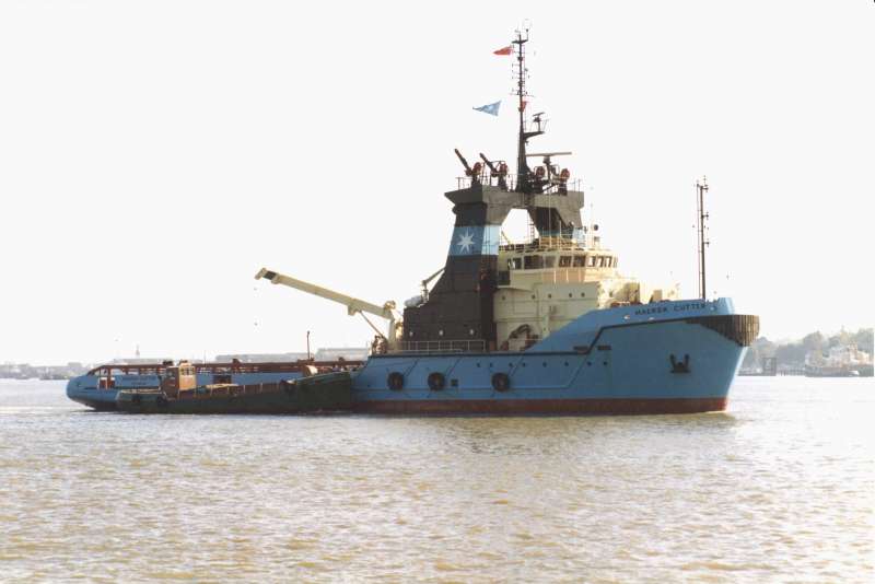 NAVIOS AHTS E PSV DO PORTO DE MACAE-RJ-BRASIL (IMBETIBA) E (FUTURO ...