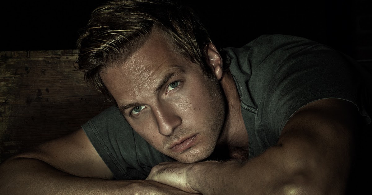 my new plaid pants: Ryan Hansen One Time