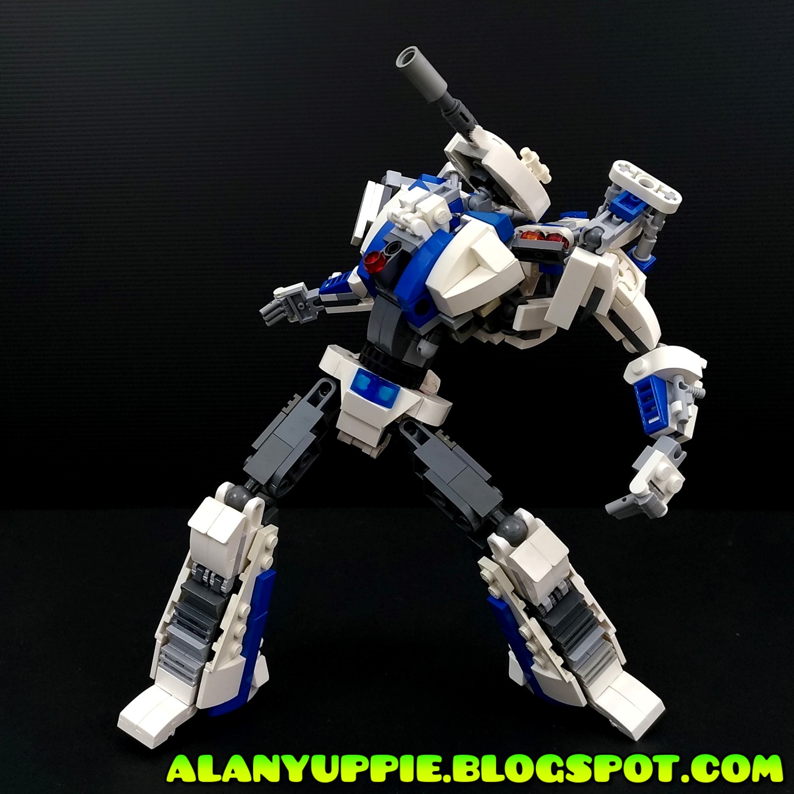 Alanyuppie's LEGO Transformers: LEGO Tankhead Mecha with a twist