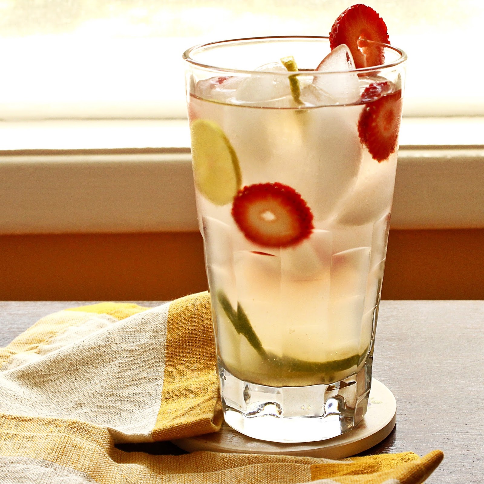 Turmeric & Saffron: Sharbat-e limoo - Lemon/Lime Sharbat