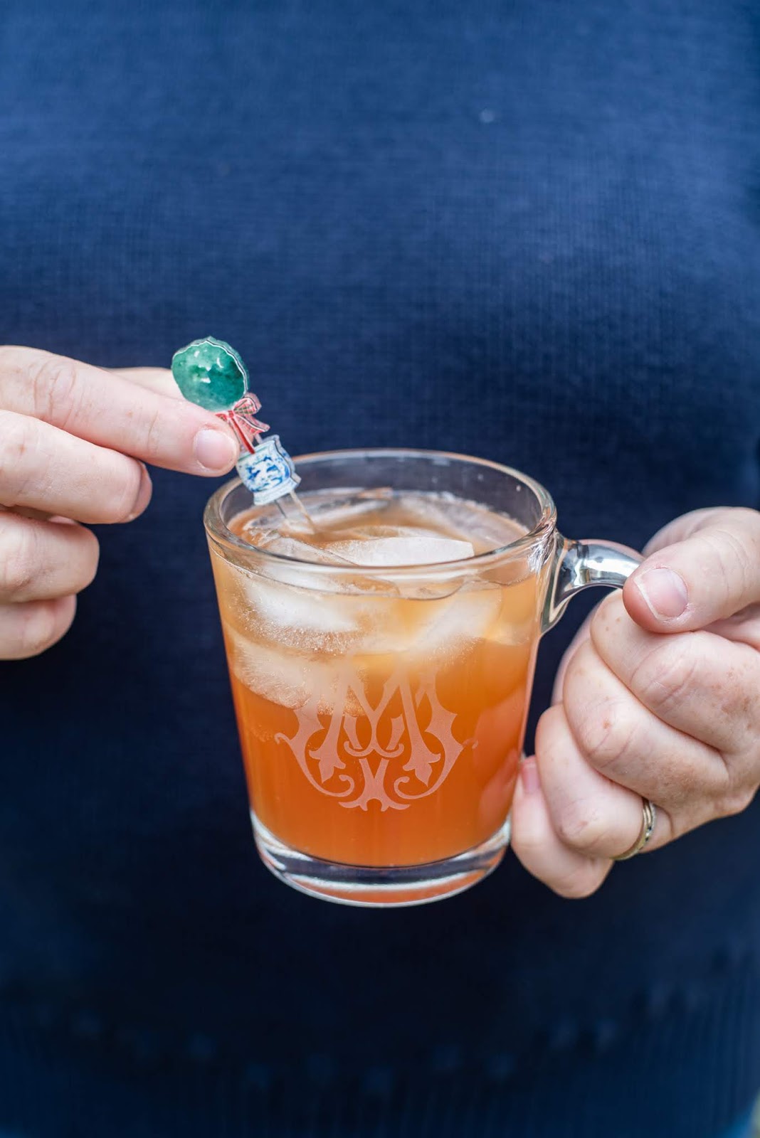 the pink clutch ...: Apple Cider Cocktail + The Best Swizzle Stick