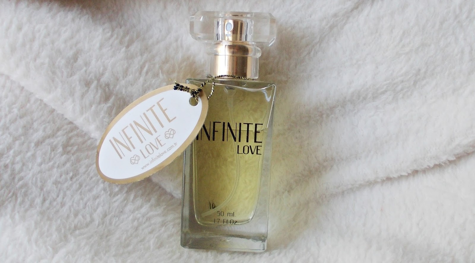 Coltul Cameliei: Parfumuri Infinite Love