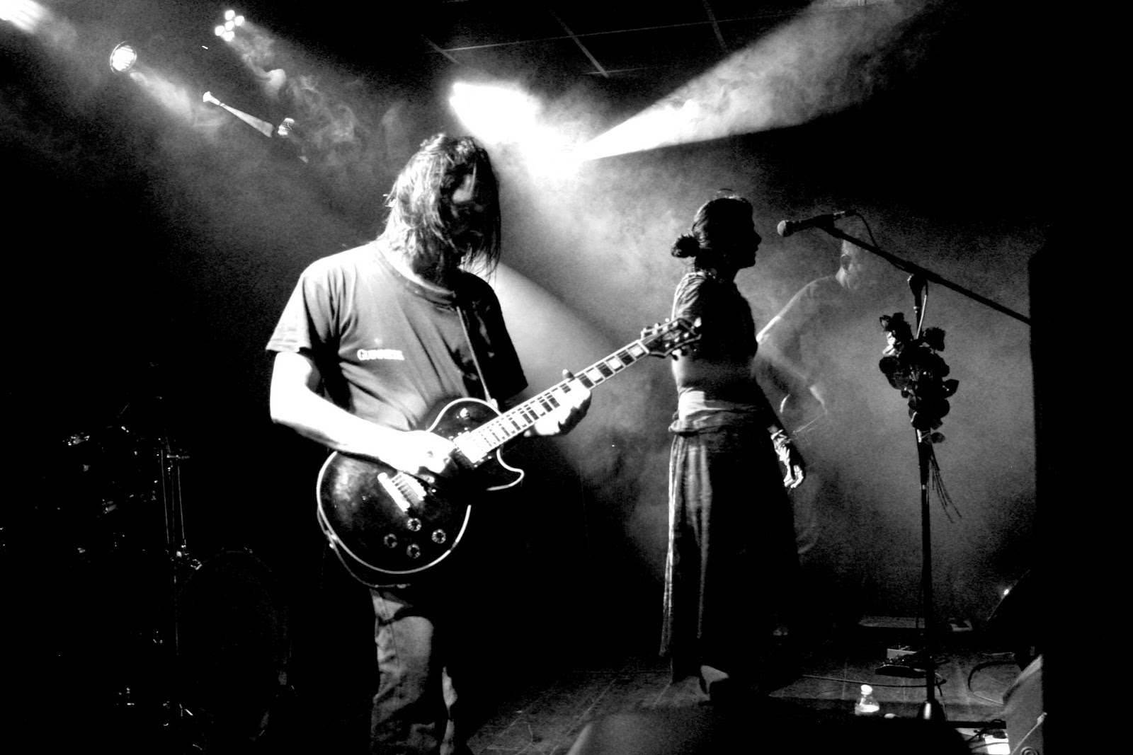 Melt: A dialogue through ambience