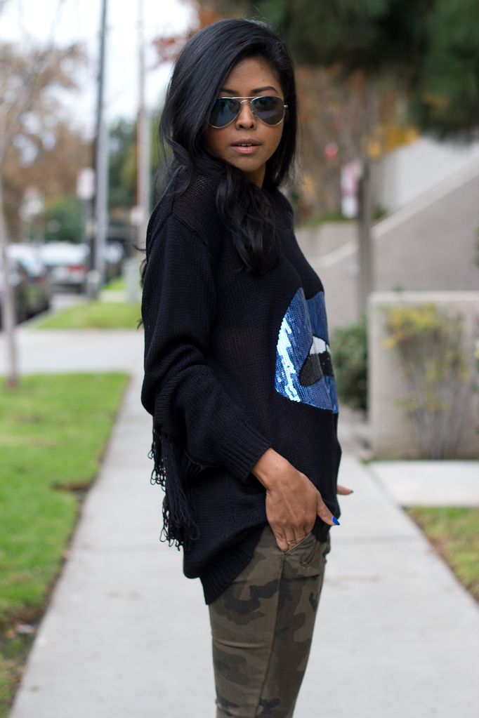 BLUE SEQUIN LIPS - Walk In Wonderland