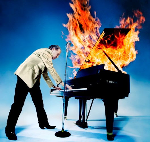 El rock más rebelde y sus rounds contra la iglesia