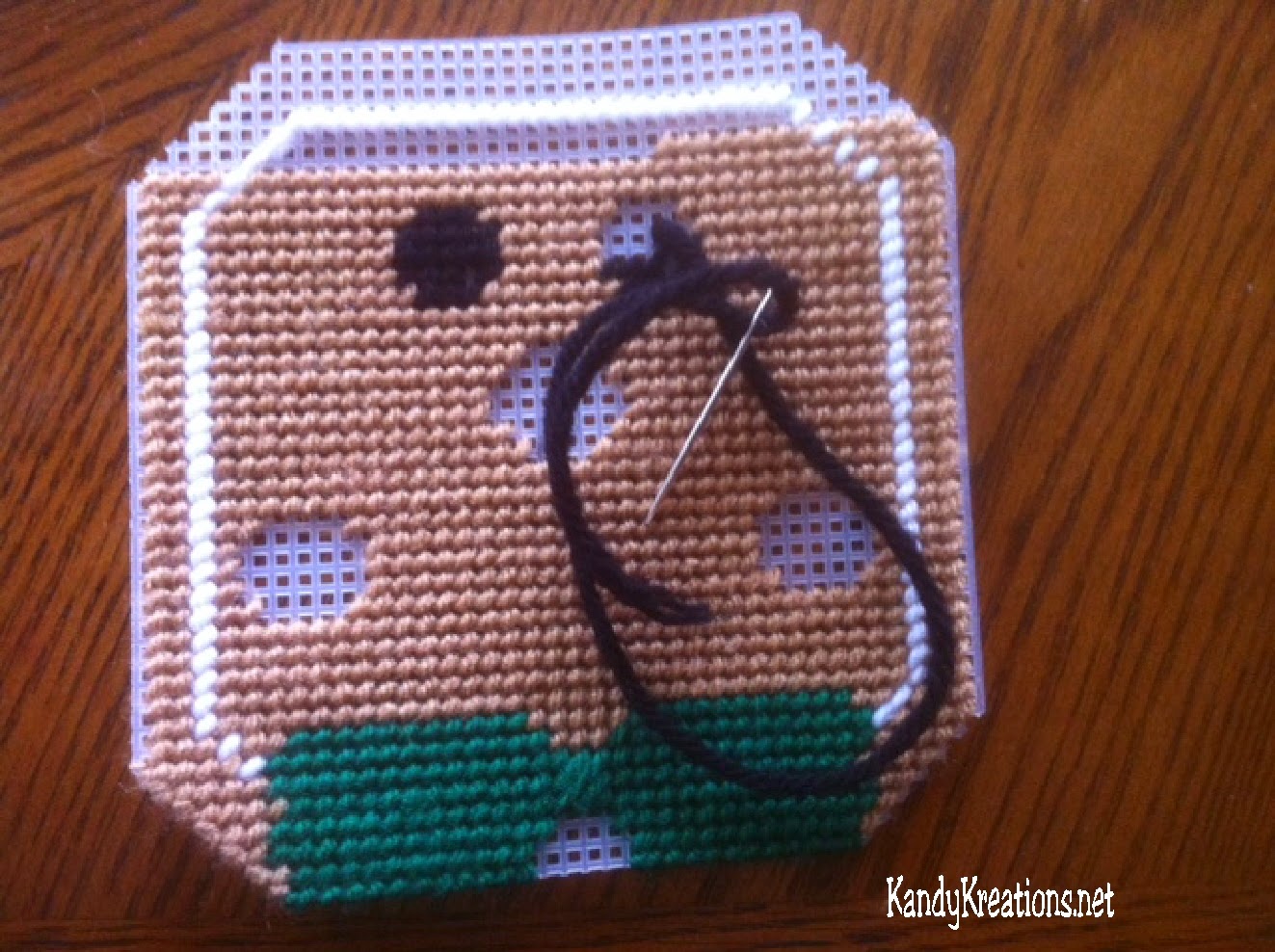 DIY Party Mom: Gingerbread Man Napkin Holder Plastic Canvas Pattern