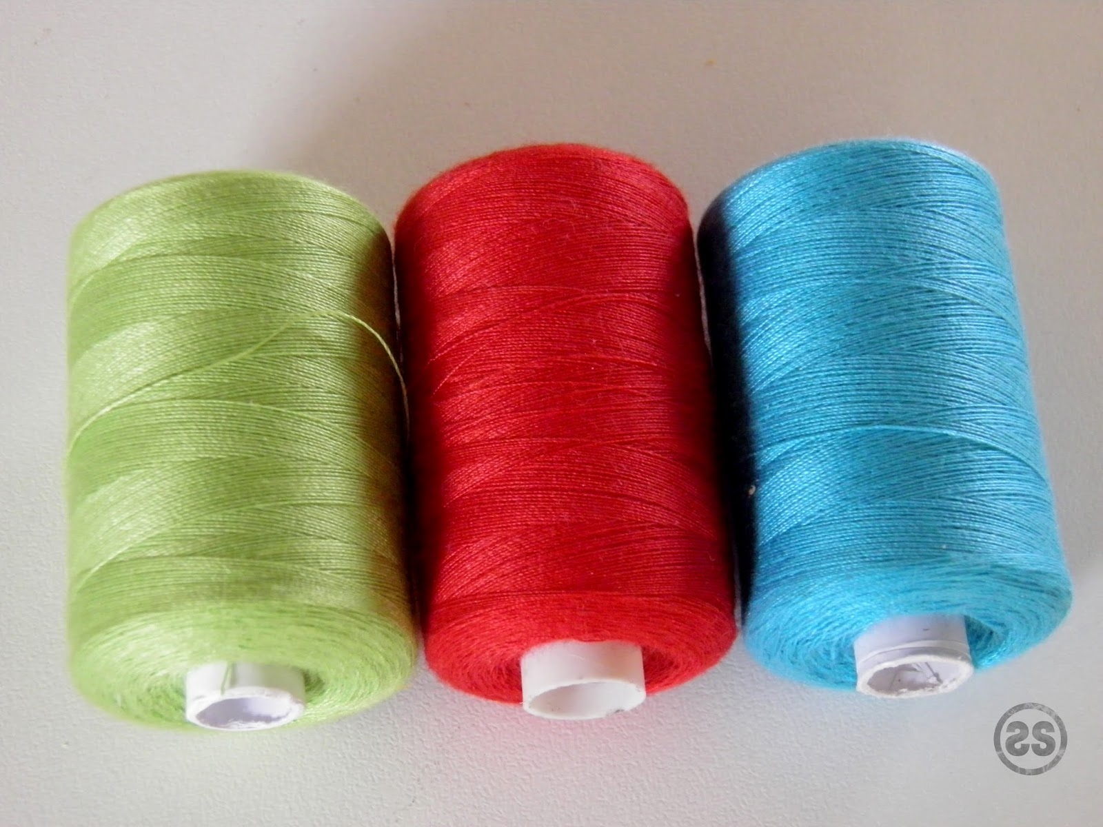 Sewing Set: TEMA 2.5: LOS HILOS Sewing Set: TEMA 2.5: LOS HILOS