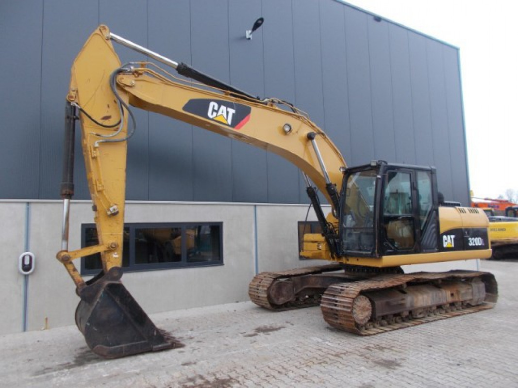 Caterpillar 320DL €49,900