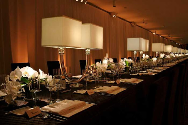 Flower Pulse: Elegant Estate Tables