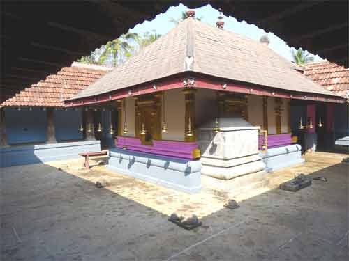 Vayathur Temple Festival - Vayathur Kaliyar Shiva Temple Oottu Utsavam ...