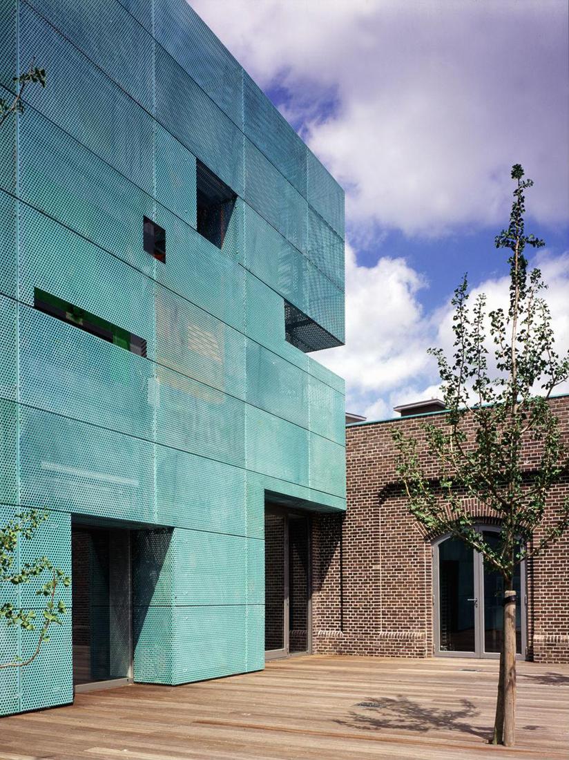 a f a s i a: Steven Holl Architects