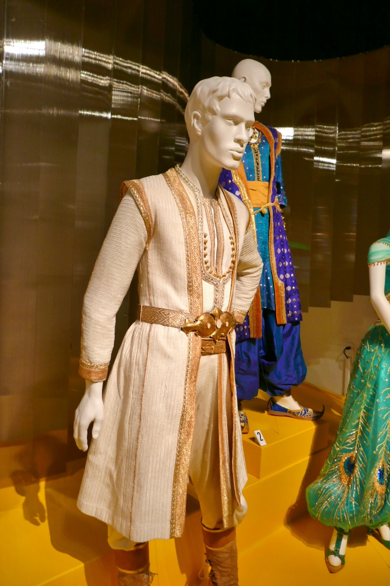 Hollywood Movie Costumes and Props: Screen-worn costumes from Disney's ...