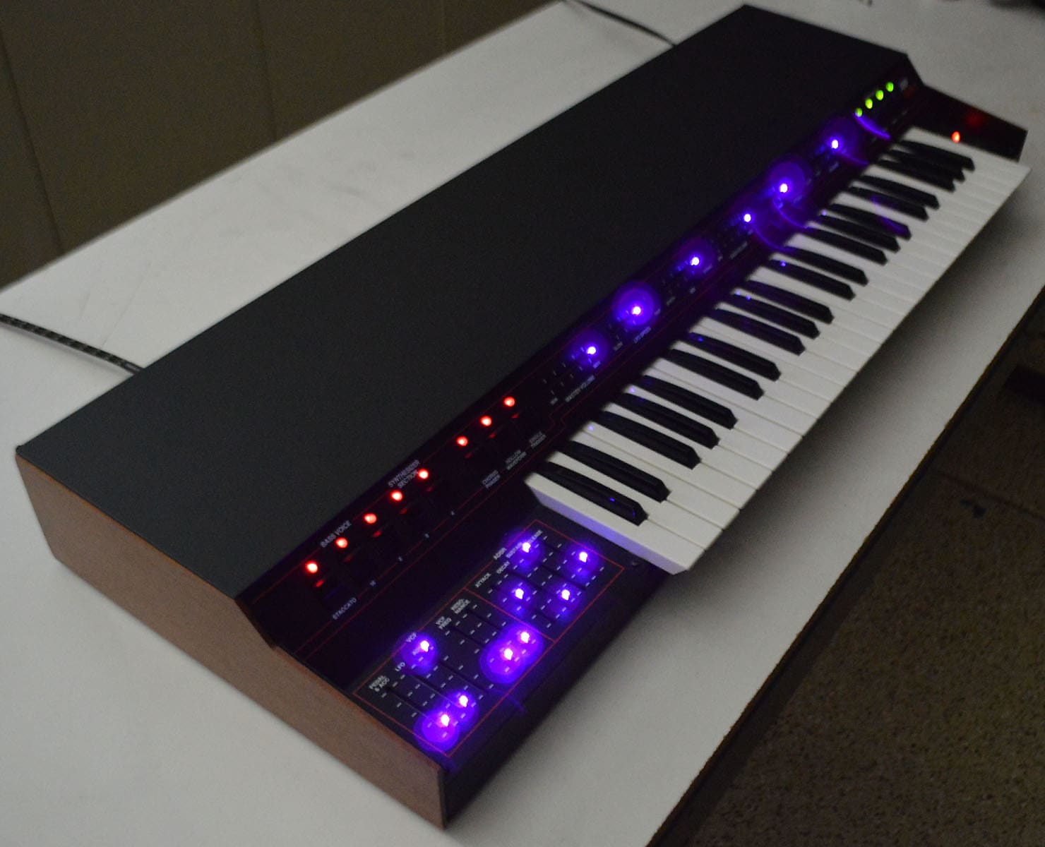 MATRIXSYNTH: ARP Omni 2 Keyboard Synthesizer Serviced with Purple LED ...