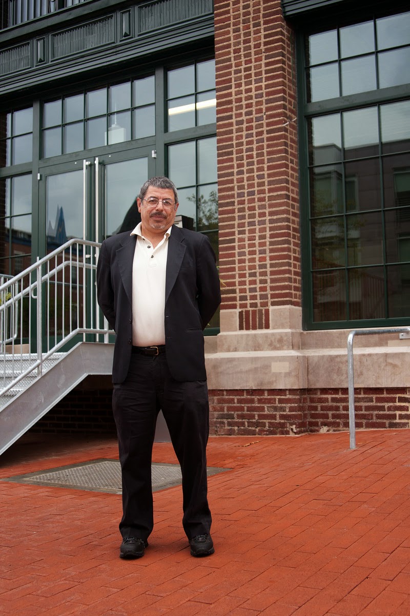 bloomingdale: S Street Rising author Ruben Castaneda visits the 1st ...