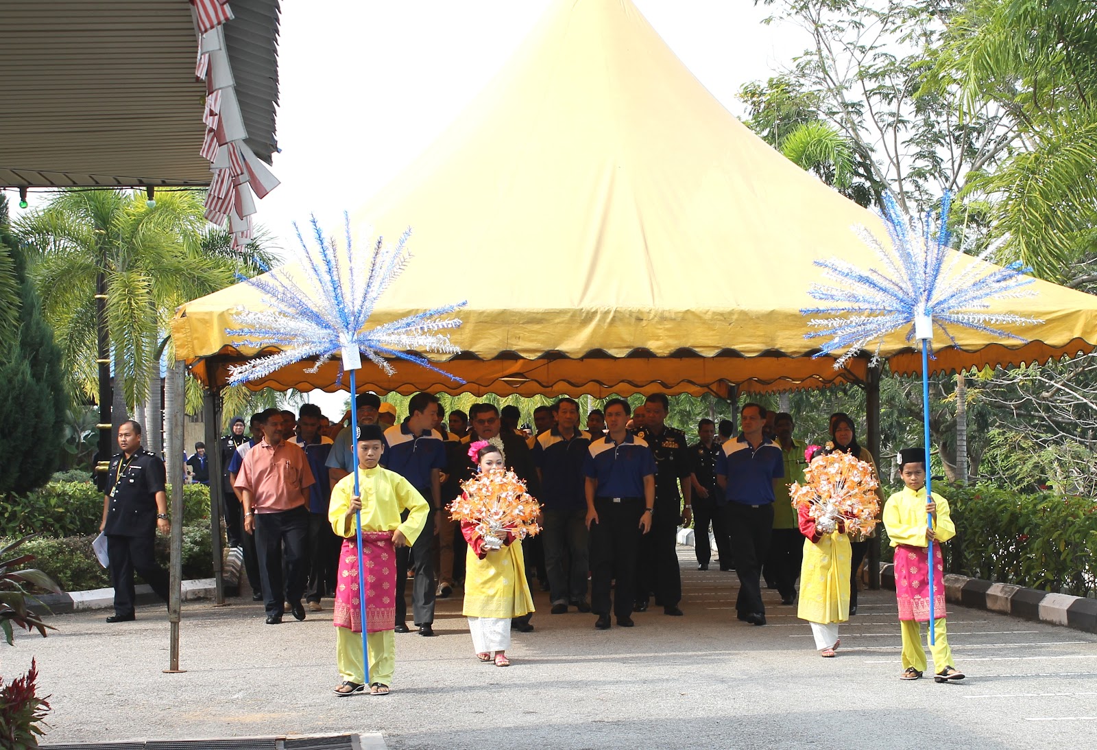 SEKOLAH KEBANGSAAN TUN SYED AHMAD SHAHABUDIN: PERSEMBAHAN TARIAN ...