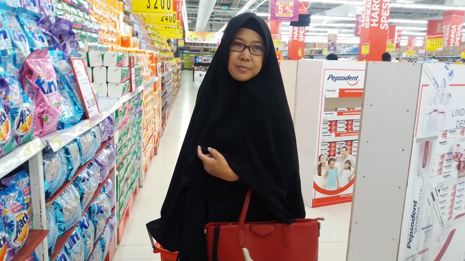 EDY SUSWANTO BUDAYA BANYUMAS: PUTRI CANTIKKU MONDOK DI PONOK PESANTREN ...