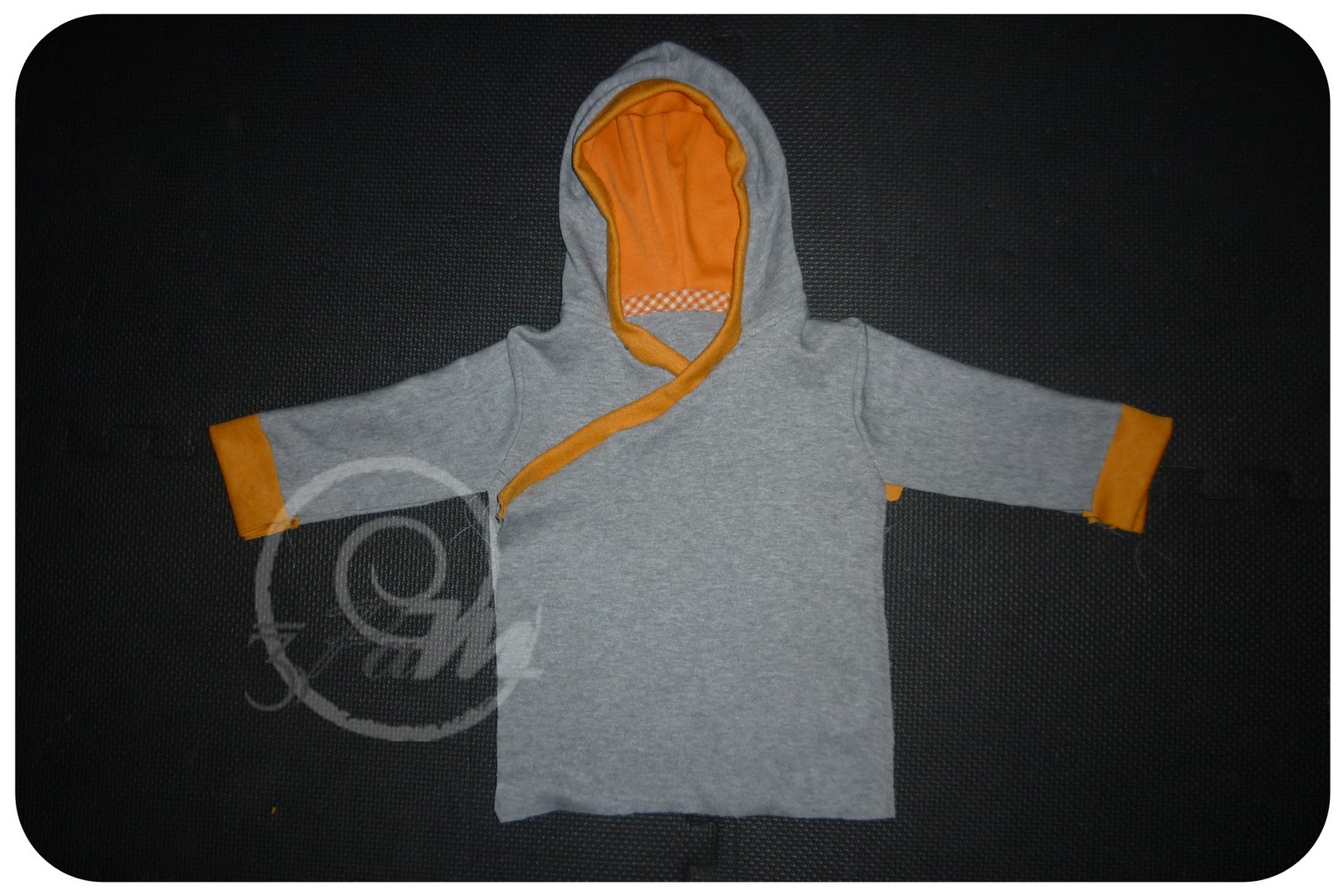 Tes Pes al Miayo: Cómo coser una capucha con "style"