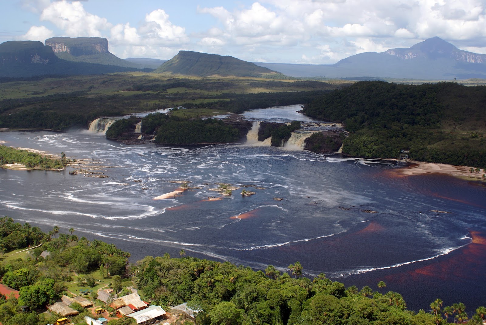 O Lume Minunata: El Paraíso de Canaima