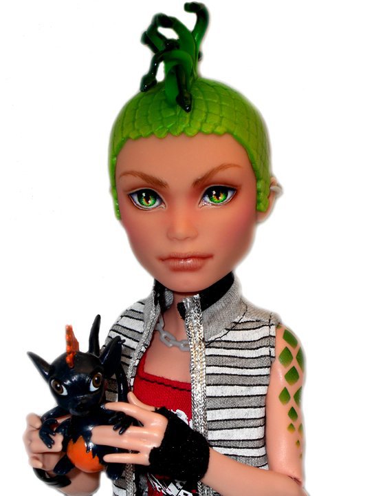 monsterhighdaily: Deuce Gorgon photos