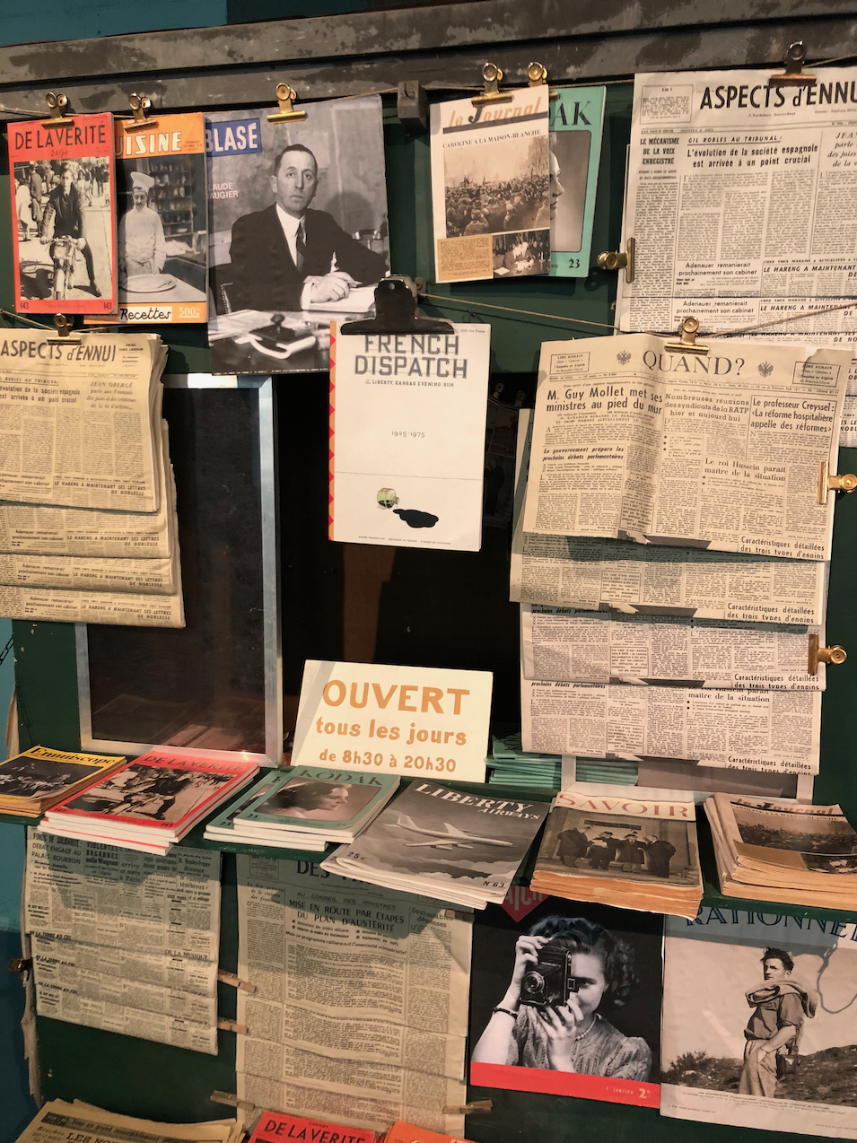 Hollywood Movie Costumes and Props: The French Dispatch Exhibition of ... Hollywood Movie Costumes and Props: The French Dispatch Exhibition of ...