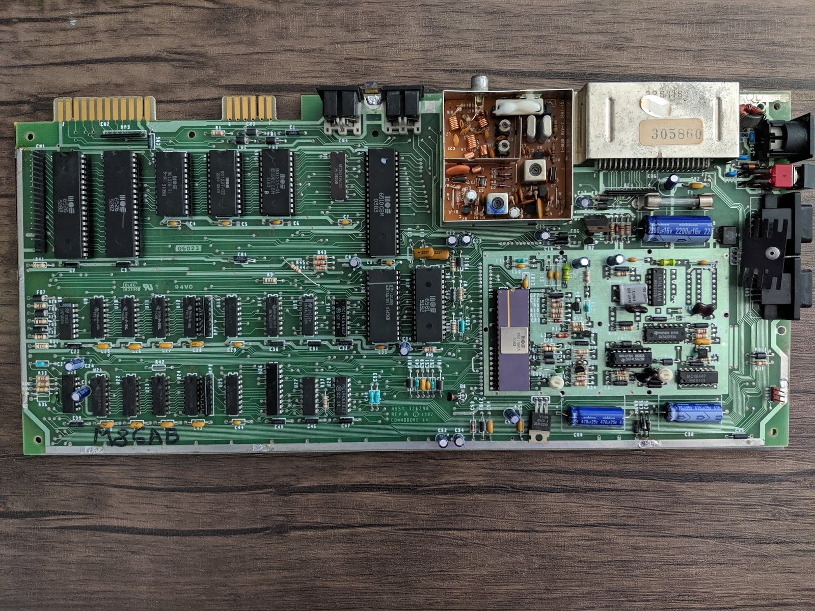 The Calculator Review: Something Different: Commodore Project 64 Part 1