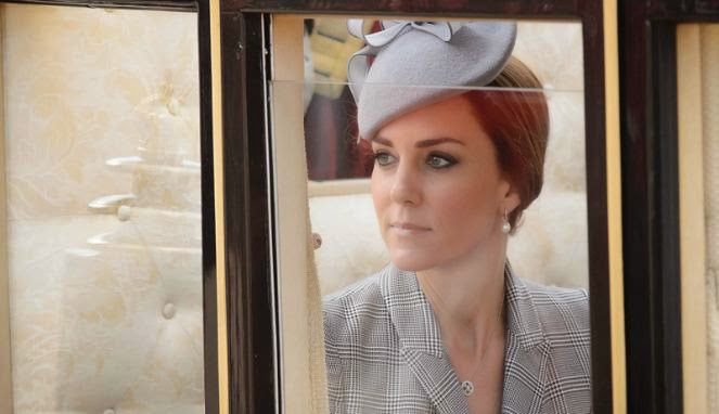 All About Kate Middleton's: Kate Middleton Make Queen Elizabeth Crying