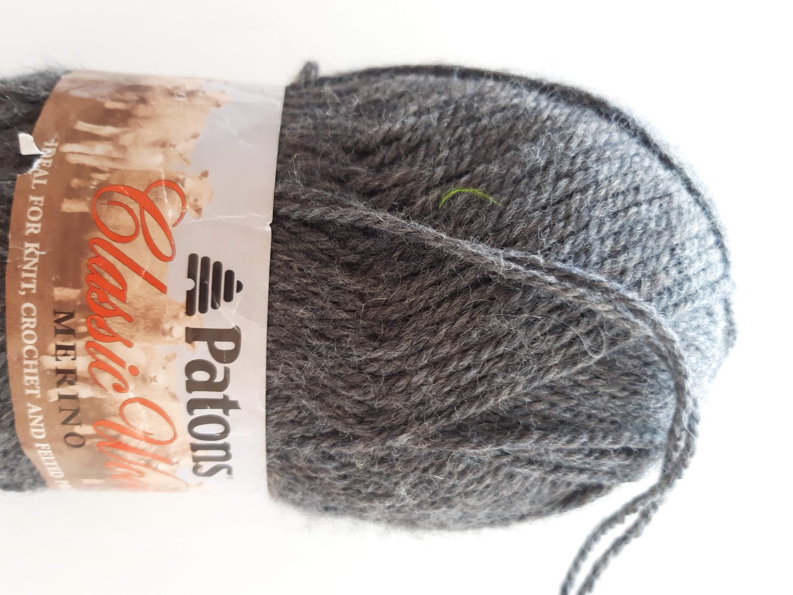 knit read cats hockey: Yarn Sharing