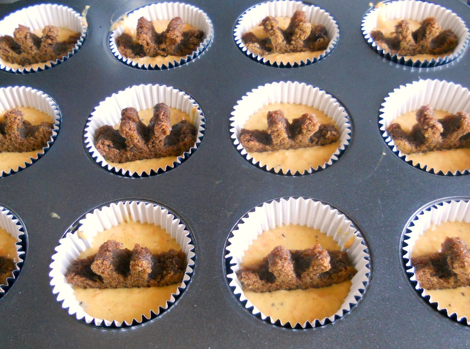 Efreet in the Oven: [Cupcake Portraits] Discworld Personalities: Carrot ...