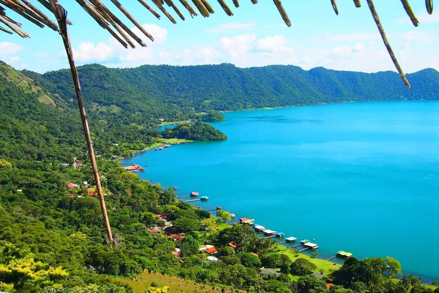 EL IMPONENTE LAGO DE COATEPEQUE