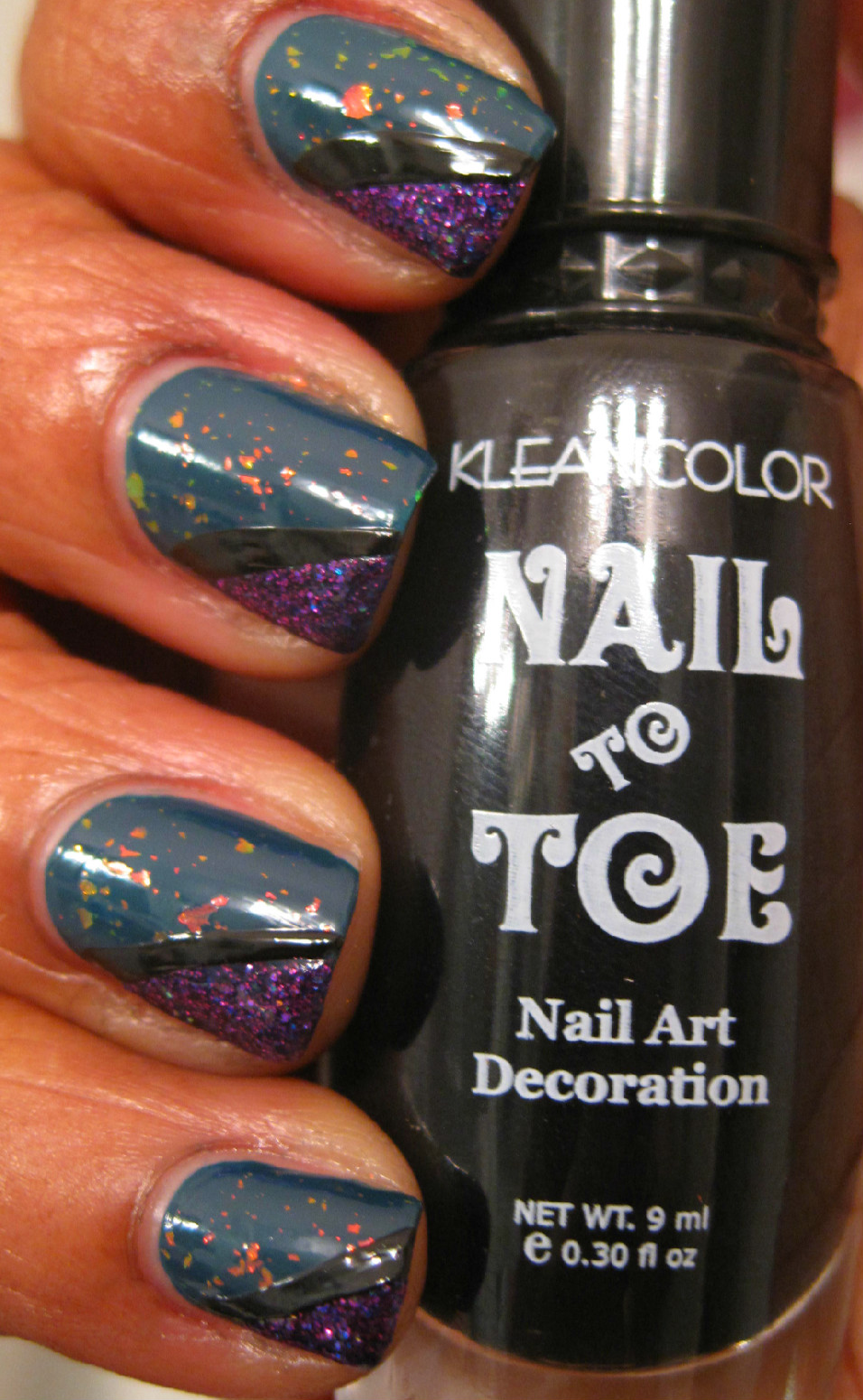 Karine’s Vernis Club: Flakies and Glitter manicure- Tutorial