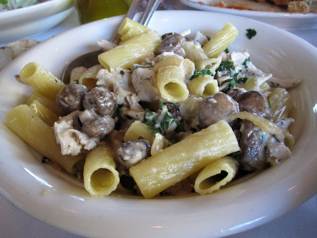 Eat, Drink, and Be Mary: [Las Vegas] Maggiano's Little Italy