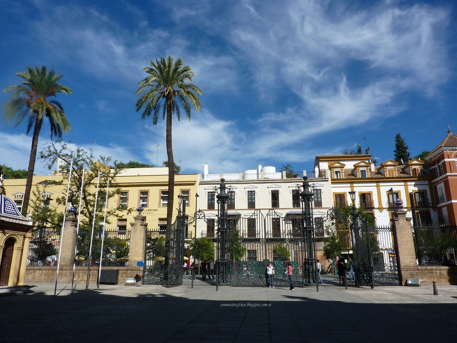 NUESTRAS FOTOS: RECTORADO UNIVERSIDAD DE SEVILLA, EXTERIORES