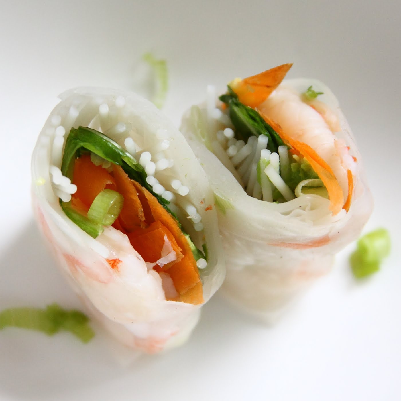 ShowFood Chef: Jasmine Tea Poached Shrimp Summer Rolls