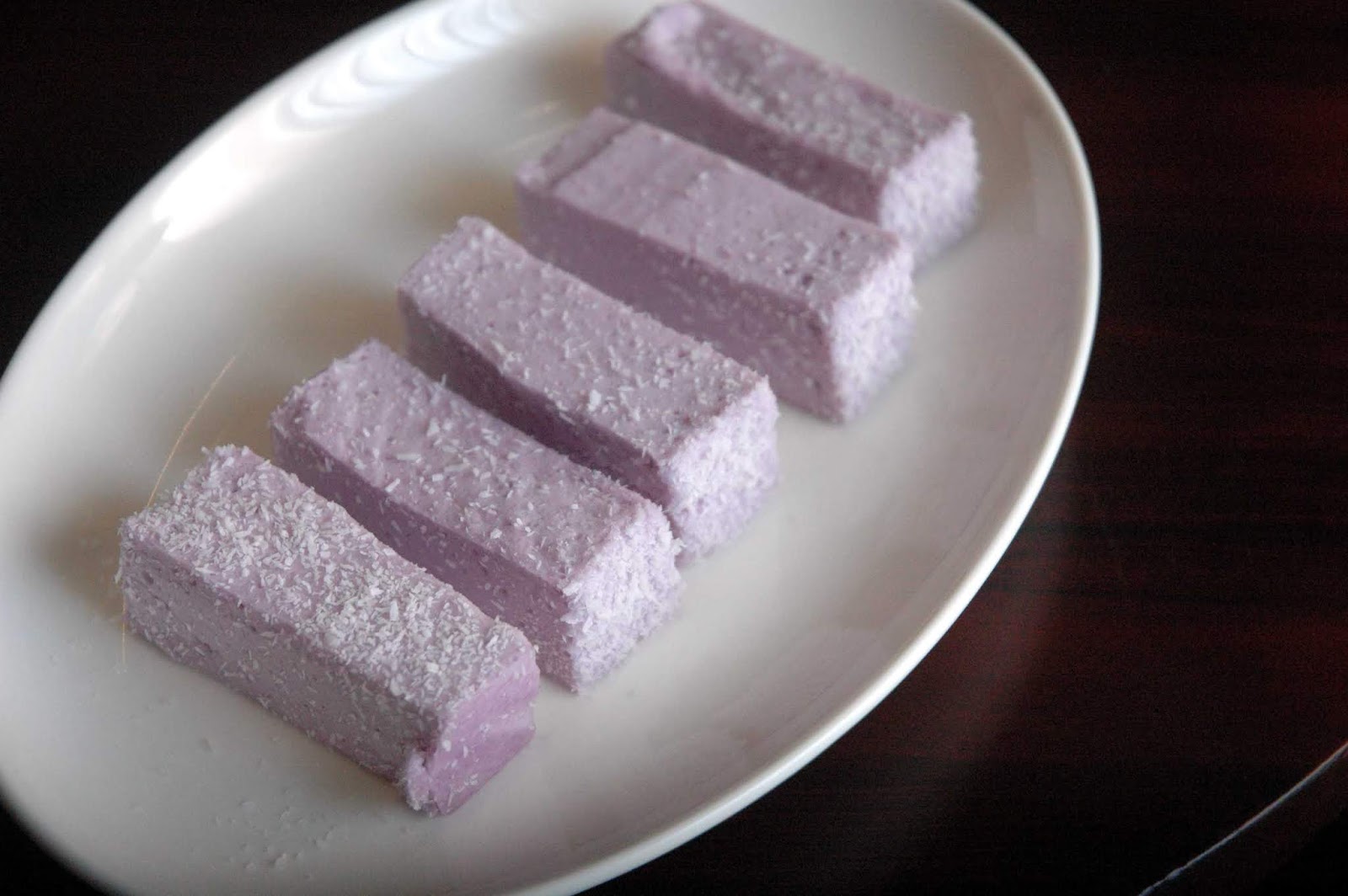 DUDE FOR FOOD: Come Hungry For The All-You-Can-Eat Dim Sum At New World ...