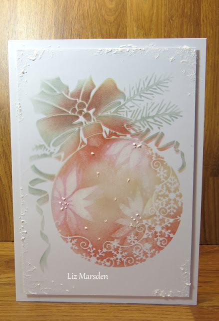 Liz's Creative Corner: poinsettia Bauble card