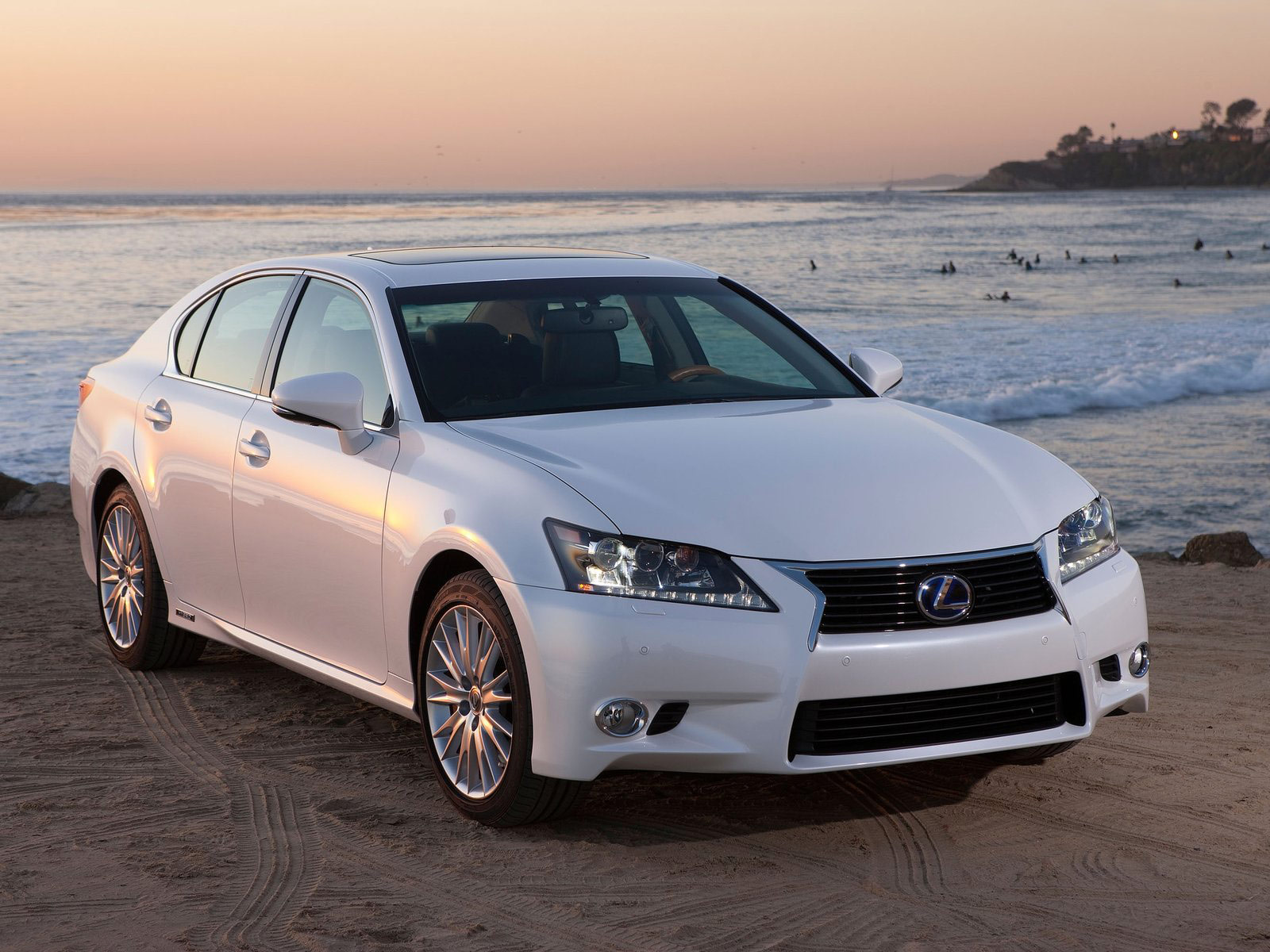 2013 Lexus GS450h Auto Insurance Information
