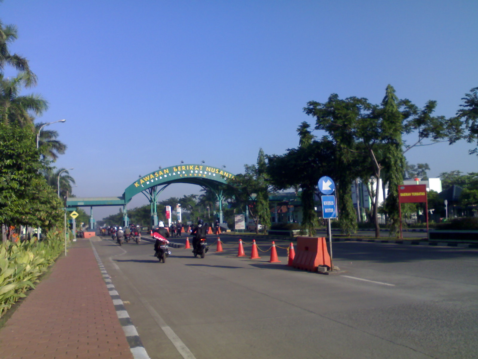 Jalan Tengkorak Cakung Cilincing - Djangkaru Bumi