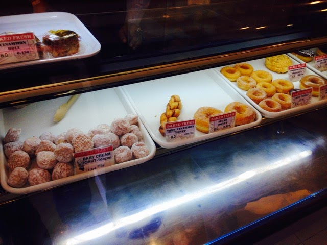 EXPAT Dining in Bahrain: Planet Donut & Bakery