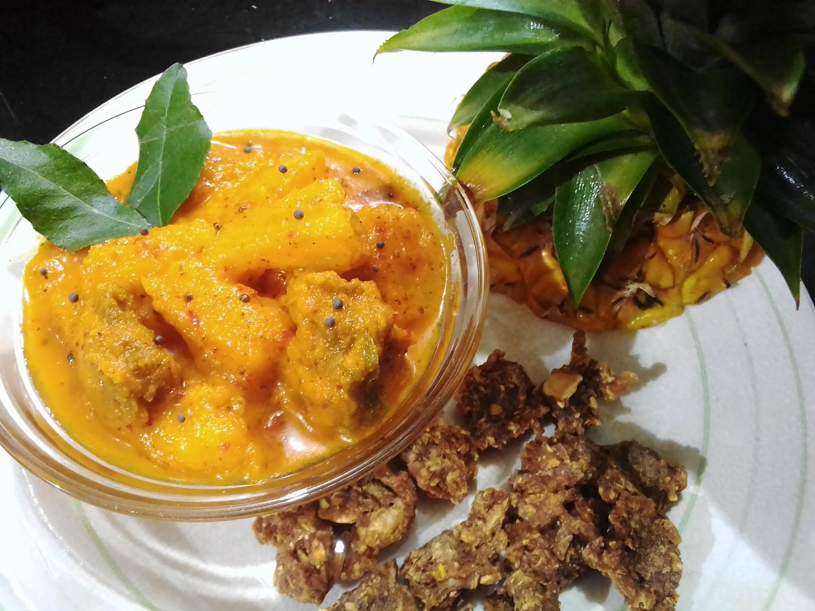 Ansache sasaw (Pineapple sasam)