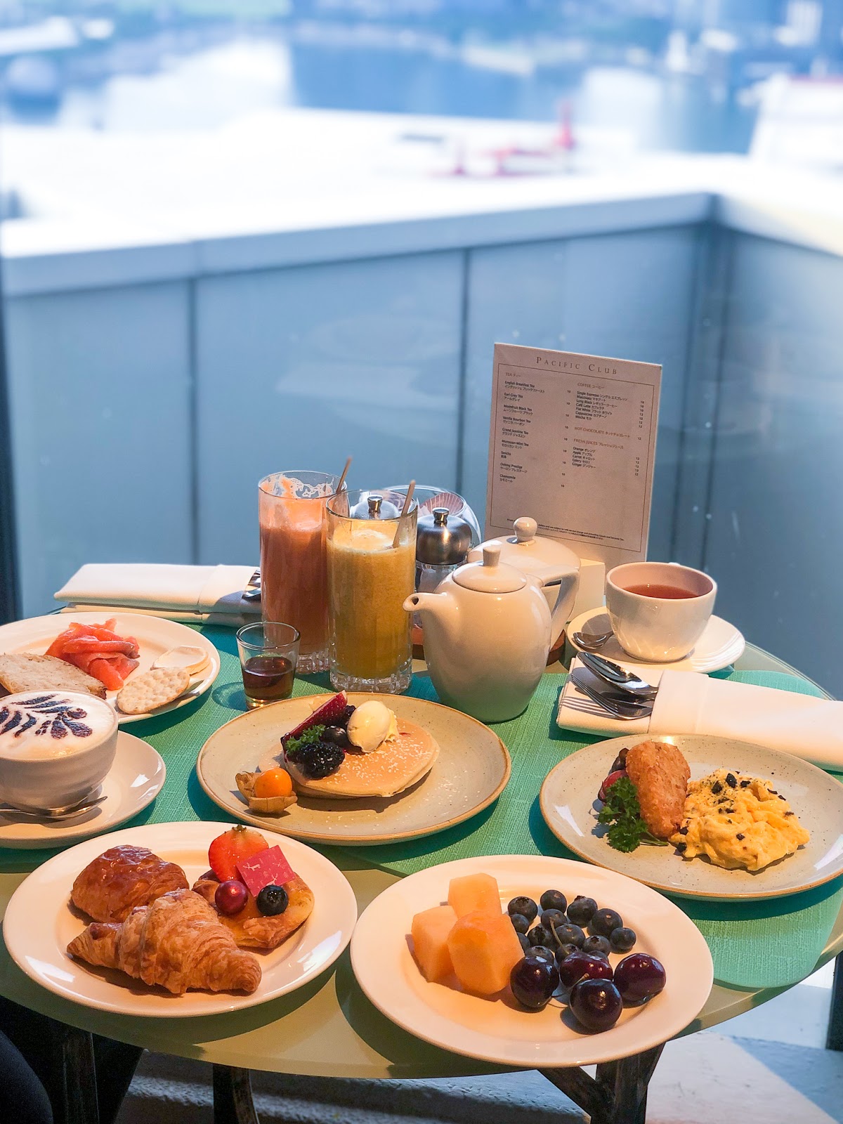 Pan Pacific Singapore Pacific Harbour Studio Room Review | OUR TRAVEL ...