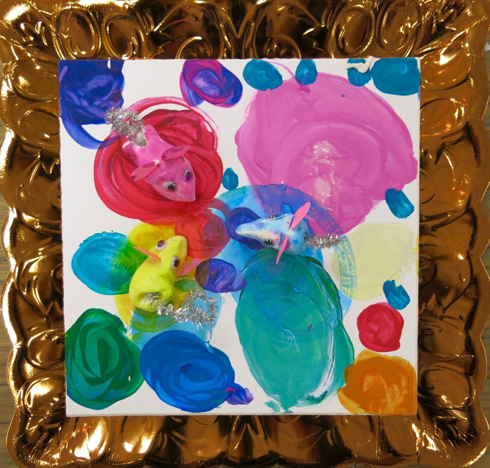Cassie Stephens: In the Art Room: Kindergarten Mouse Paint Masterpieces!