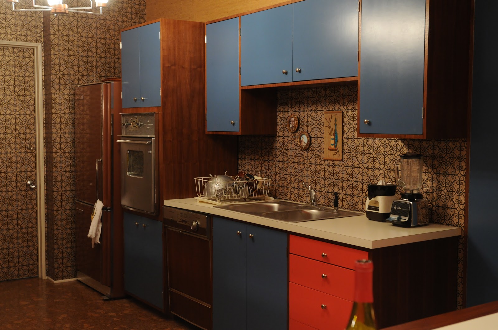 The Style Examiner: Inside Don Draper’s Apartment