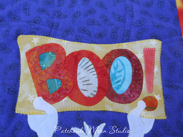 Patchouli Moon Studio: Applique Boo Ghost Wall Quilt