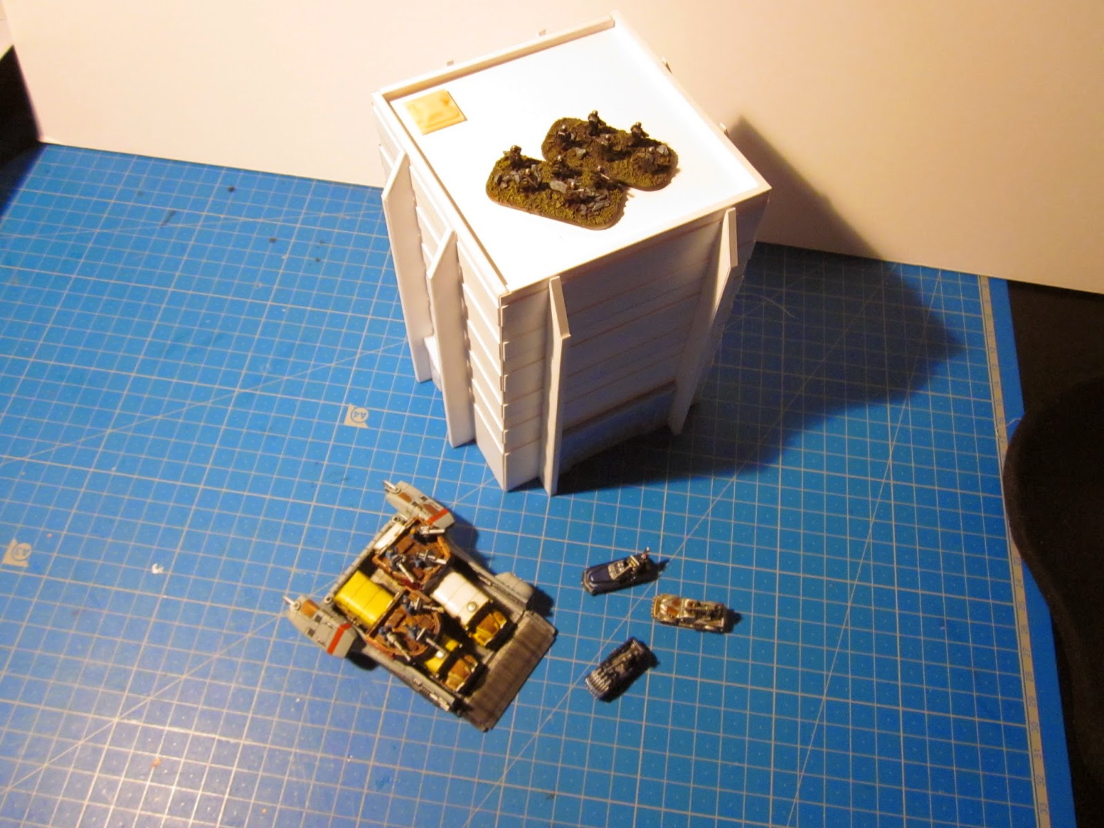 Posthuman Gamer: Scratchbuilding structures for Dropzone commander