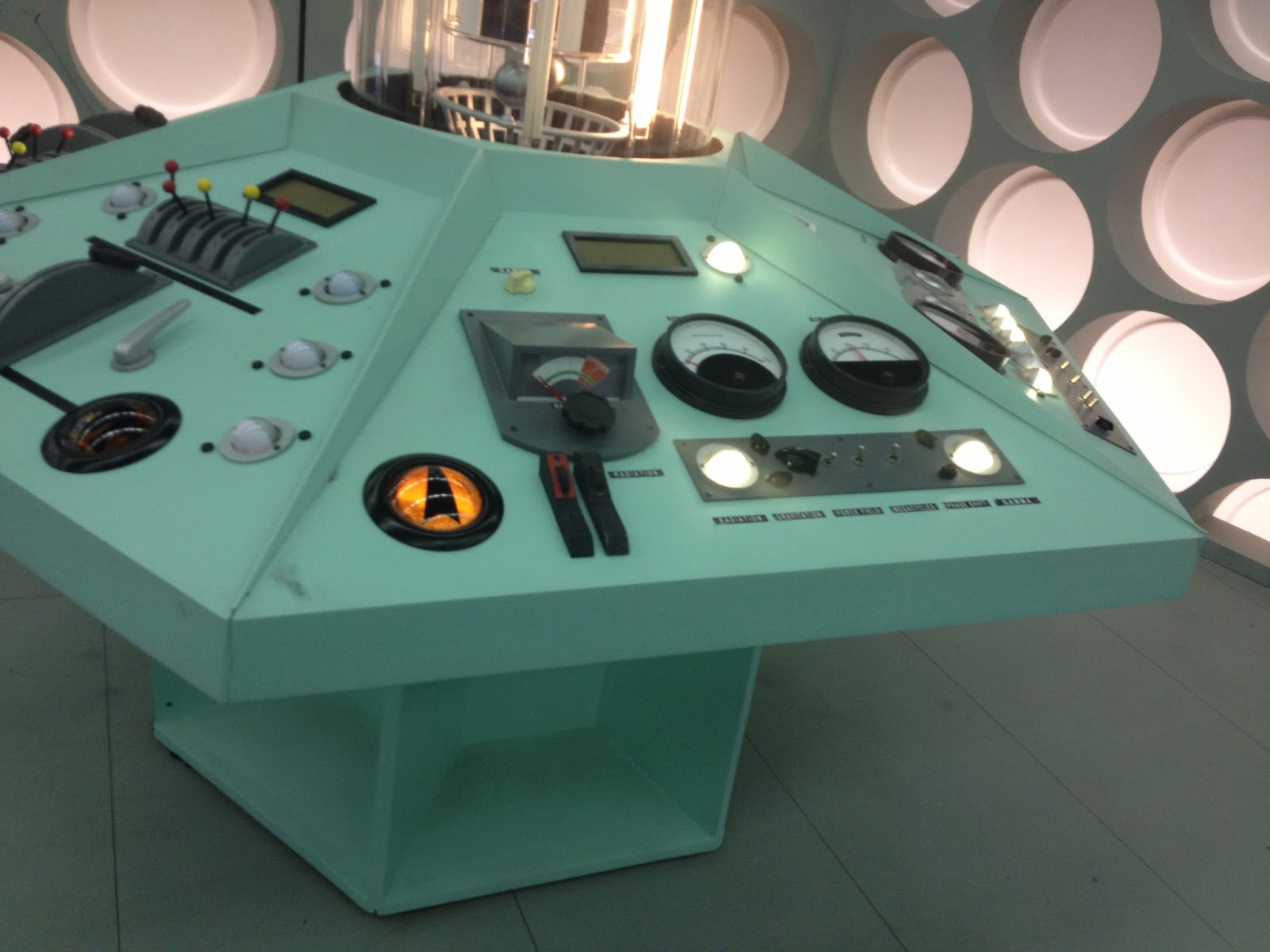 Why Run to the TARDIS?: First Doctor TARDIS Console
