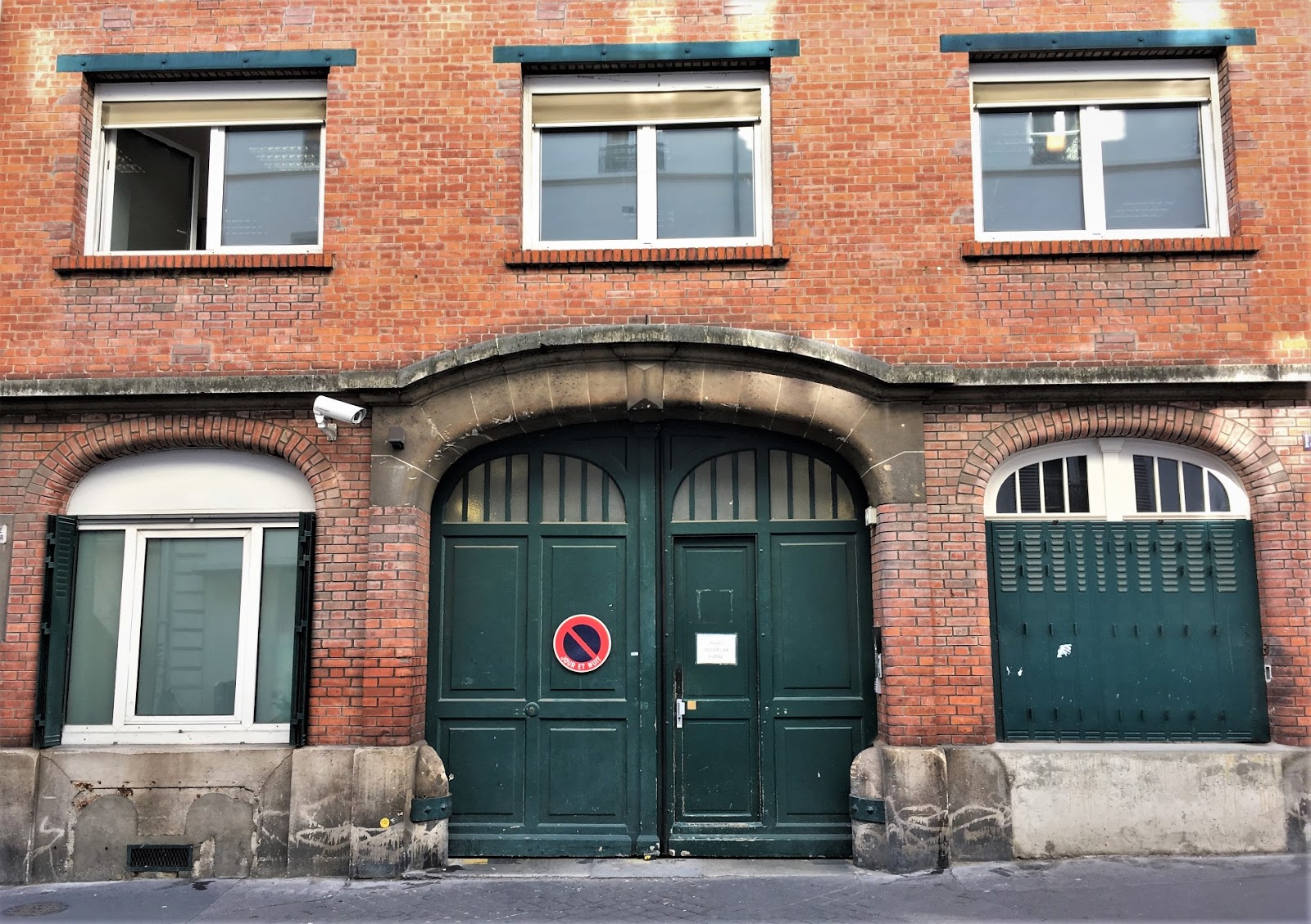 Paris-bise-art : Une porte circulaire