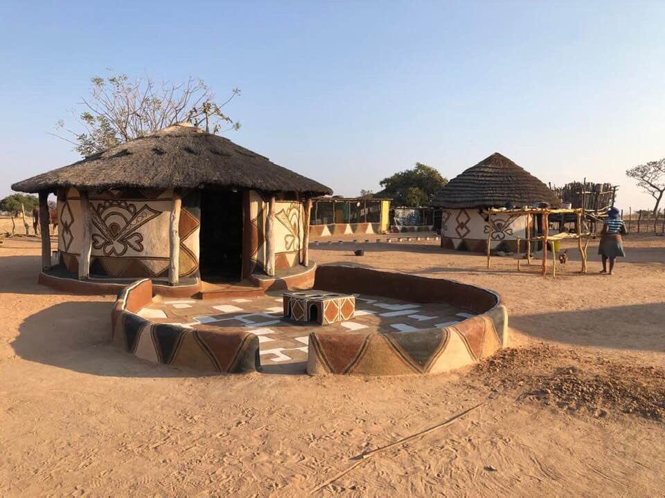 Sophie Mbeyu Blog: Huts designed by the women of Matobo in the ...