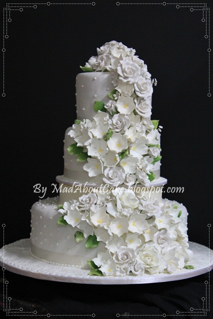Mad About Cake: White and Off White Theme