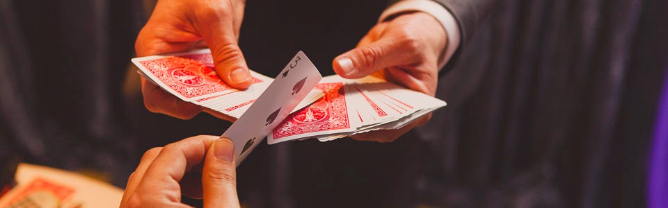 Best Magician in London : Common Tricks Performed by Close Up magicians